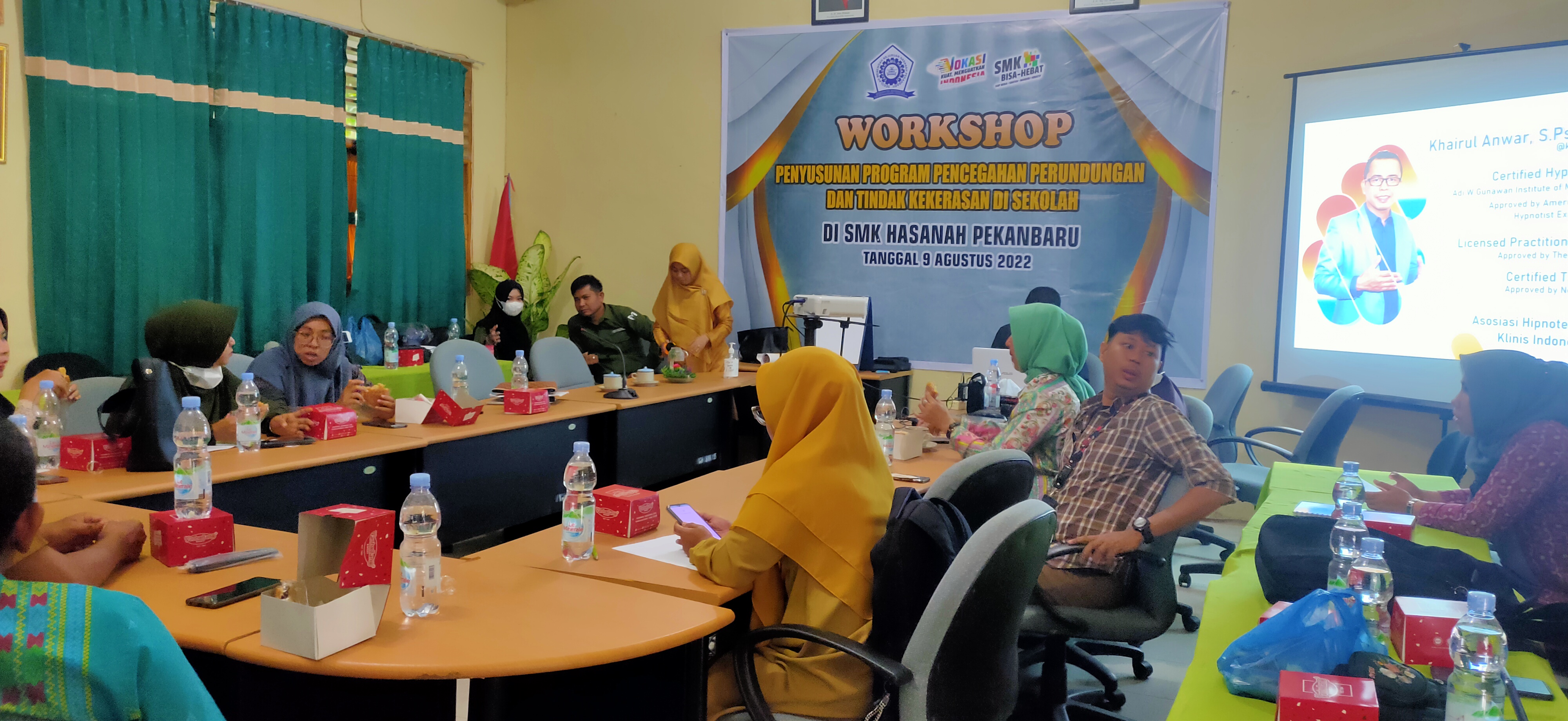 Workshop Penyusunan Program Pencegahan Perundungan Dan Tindak Kekerasan Di Sekolah | SMK Hasanah ...